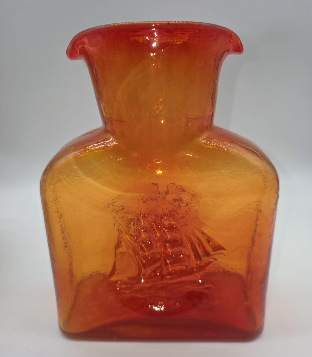 1953 Dunbar Kanawha, Amberina Color ( CAMDIUM) Double Spout Decanter ...