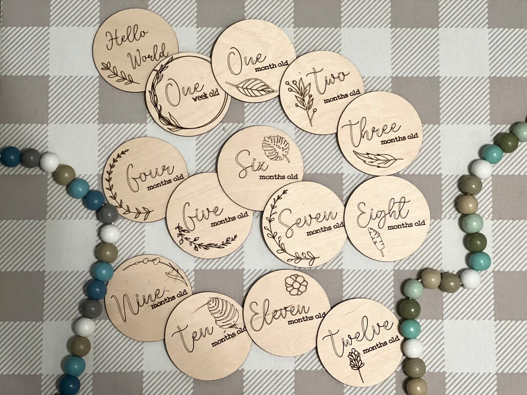 Wooden Baby Milestone Disc Set for Babys Age, First Baby Milestones ...