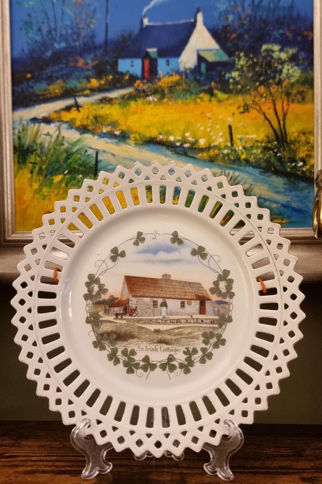 Irish Thatched Cottage Souvenir Wall Plate - Etsy