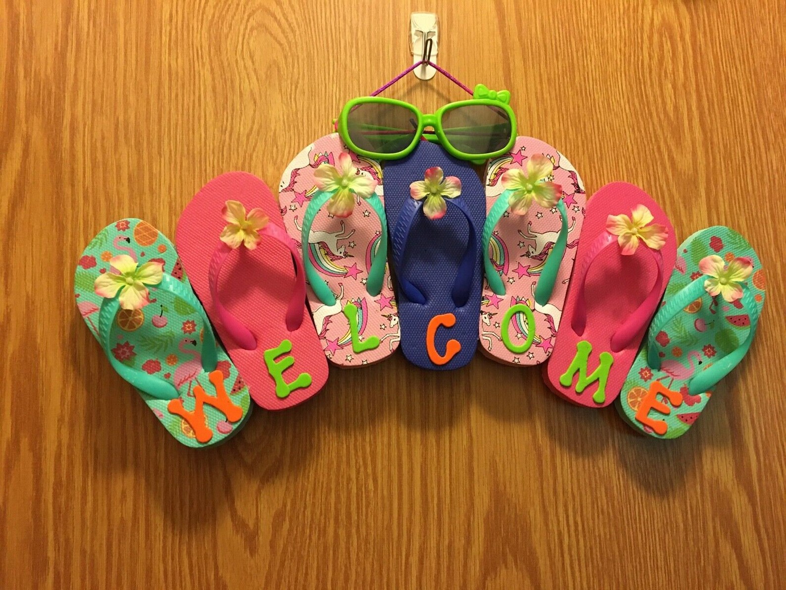 MT Creations Hanging Welcome Sign Summer Flip Flops Sunglasses - Etsy