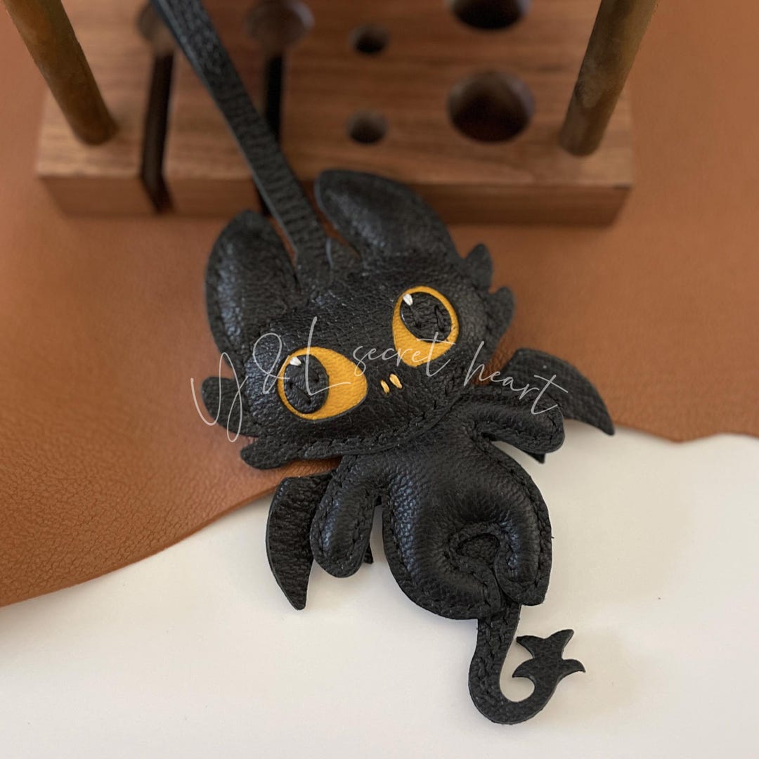 Toothless Leather Bag Charm, Cute Night Dragon Purse Charm, How to ...