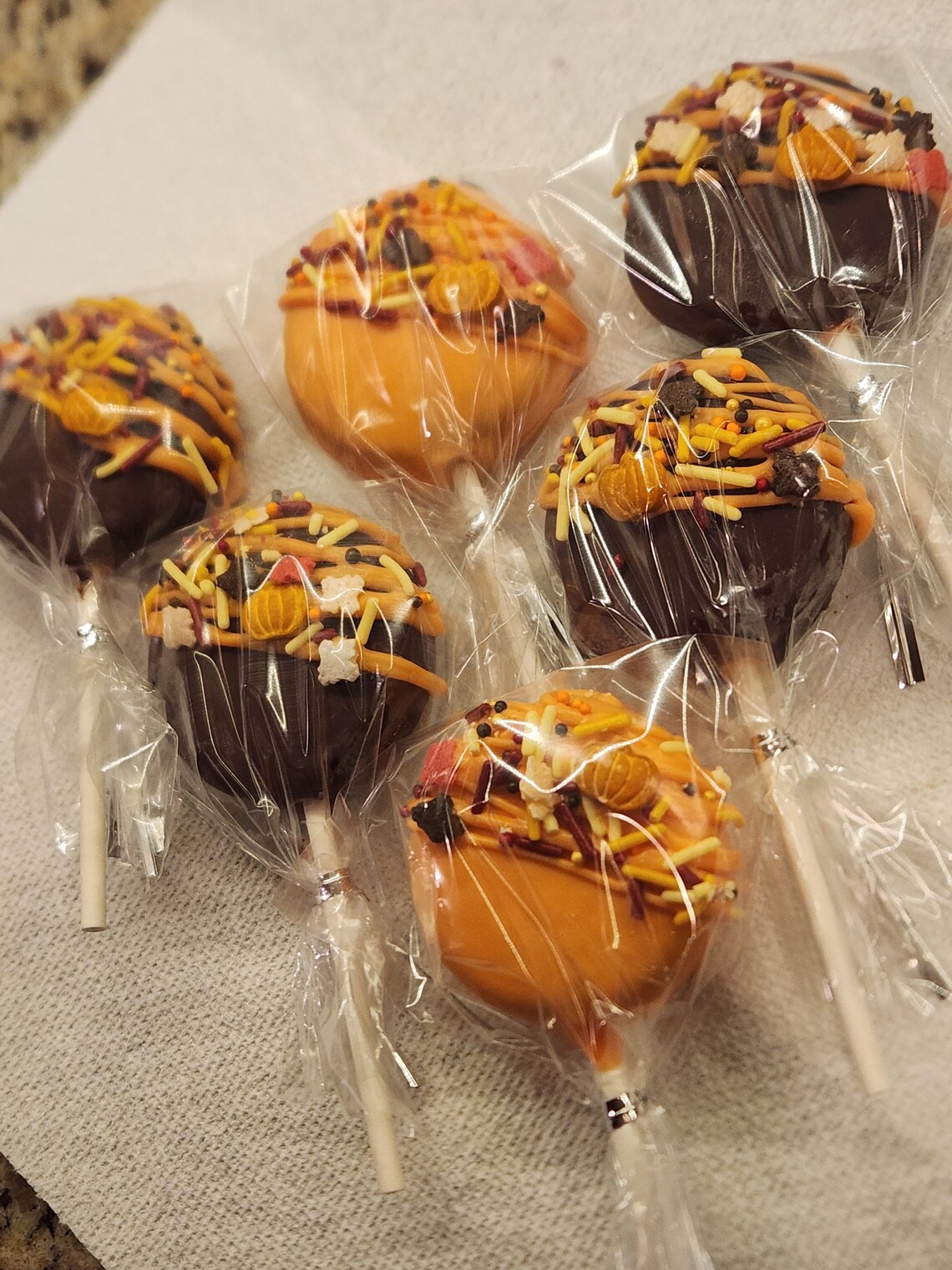 One Dozen 12 Hand-dipped Chocolate Thanksgiving Fall Oreo Pops - Etsy