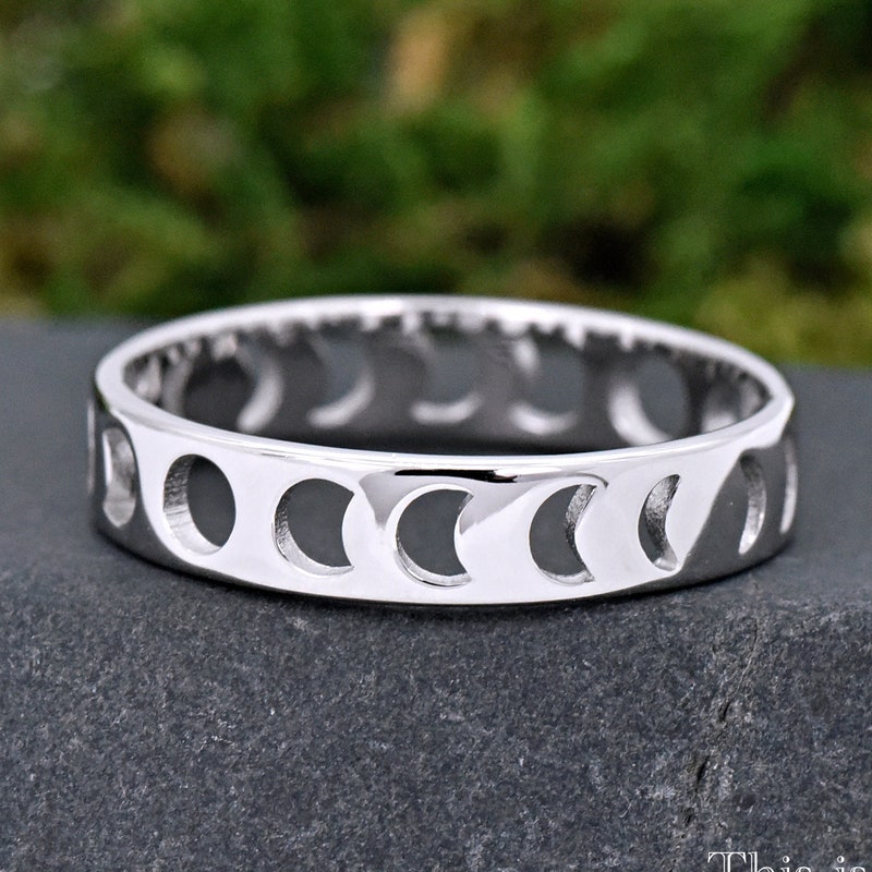 Moon Phase Ring - Etsy