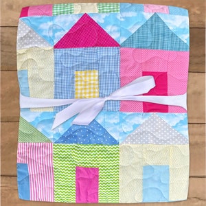 House Pattern Quilt, Woman's Lap Quilt, Large Lap Quilt, Bright Color ...