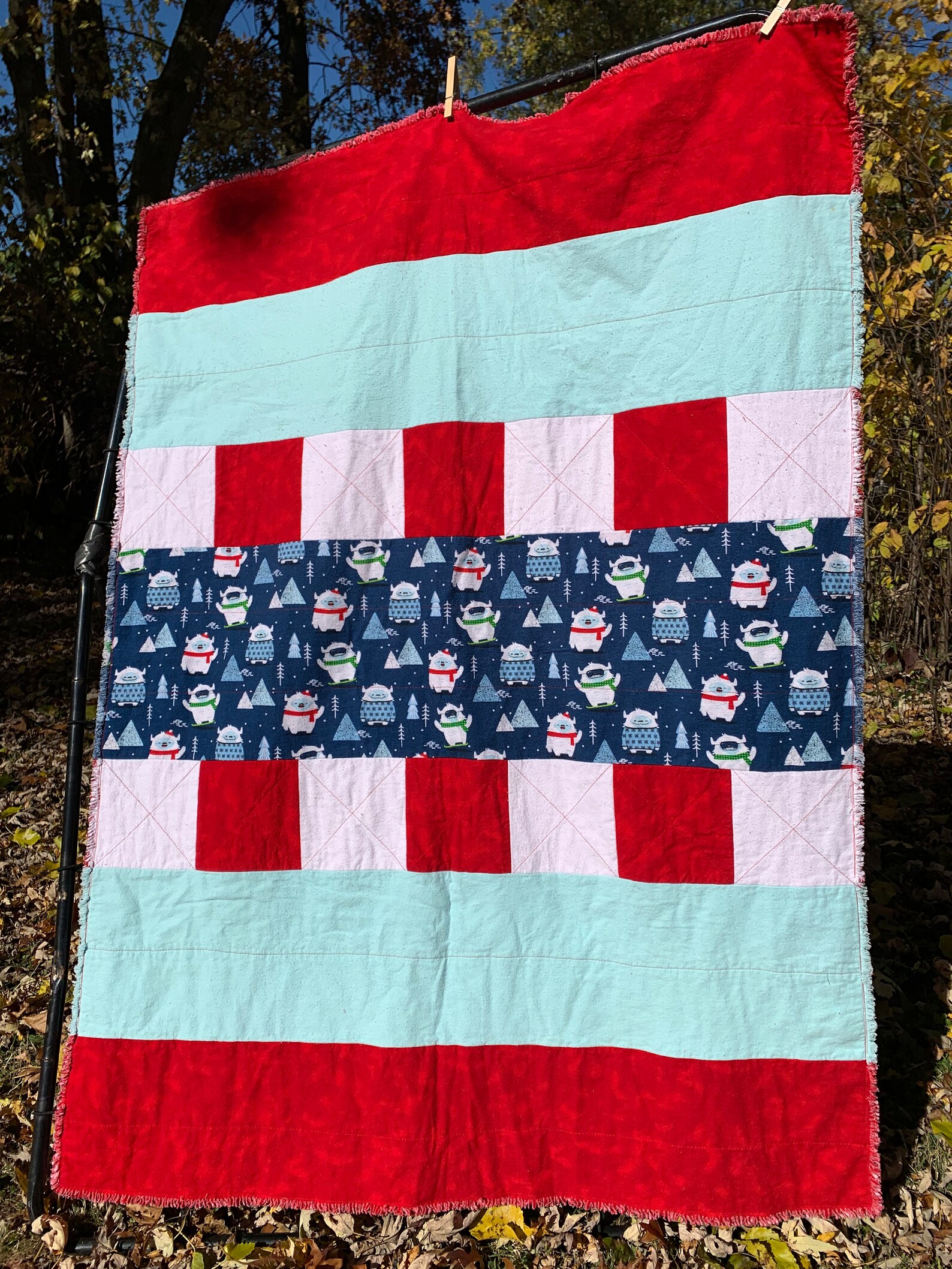 Christmas Flannel Rag Quilt ice Blue, Red and White With Dark Blue ...