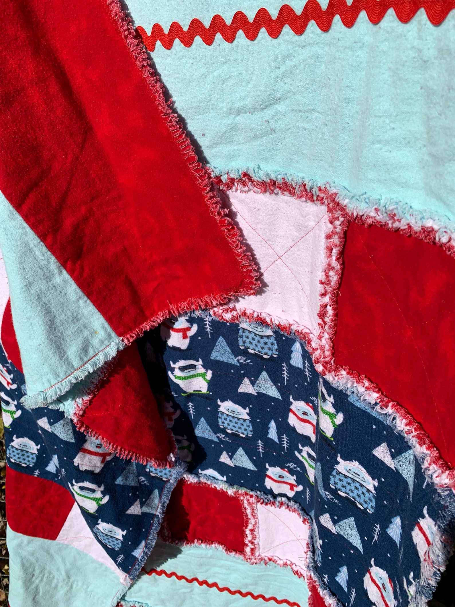 Christmas Flannel Rag Quilt ice Blue, Red and White With Dark Blue ...
