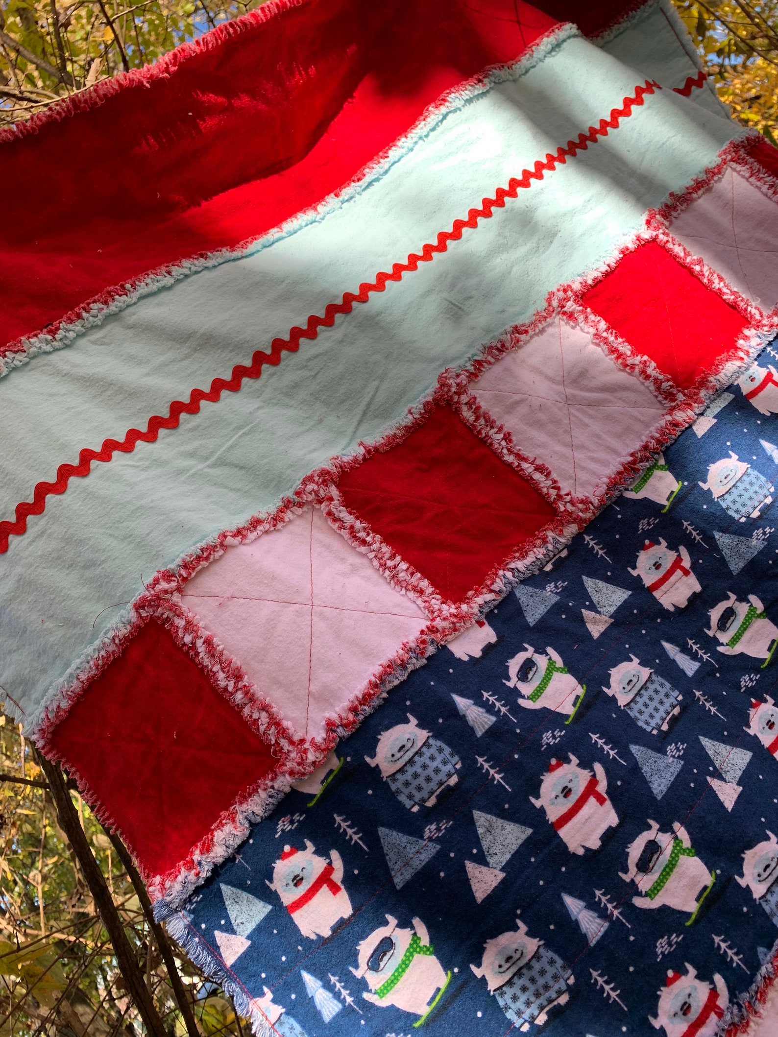 Christmas Flannel Rag Quilt ice Blue, Red and White With Dark Blue ...