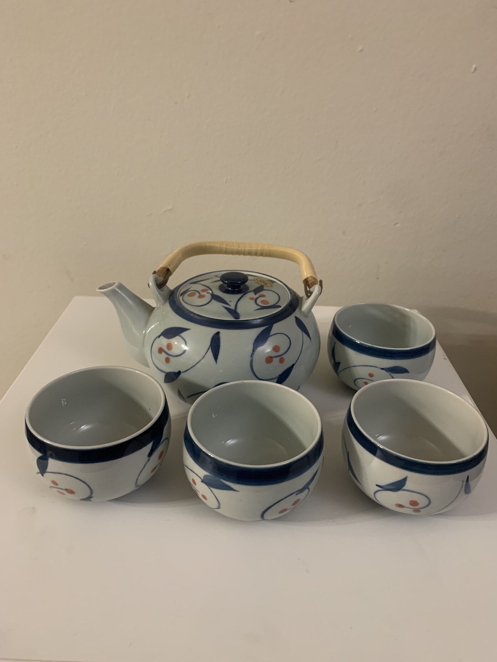 Vintage Arita Japan Porcelain Tea Set: Tea Pot and Three Tea Cups - Etsy