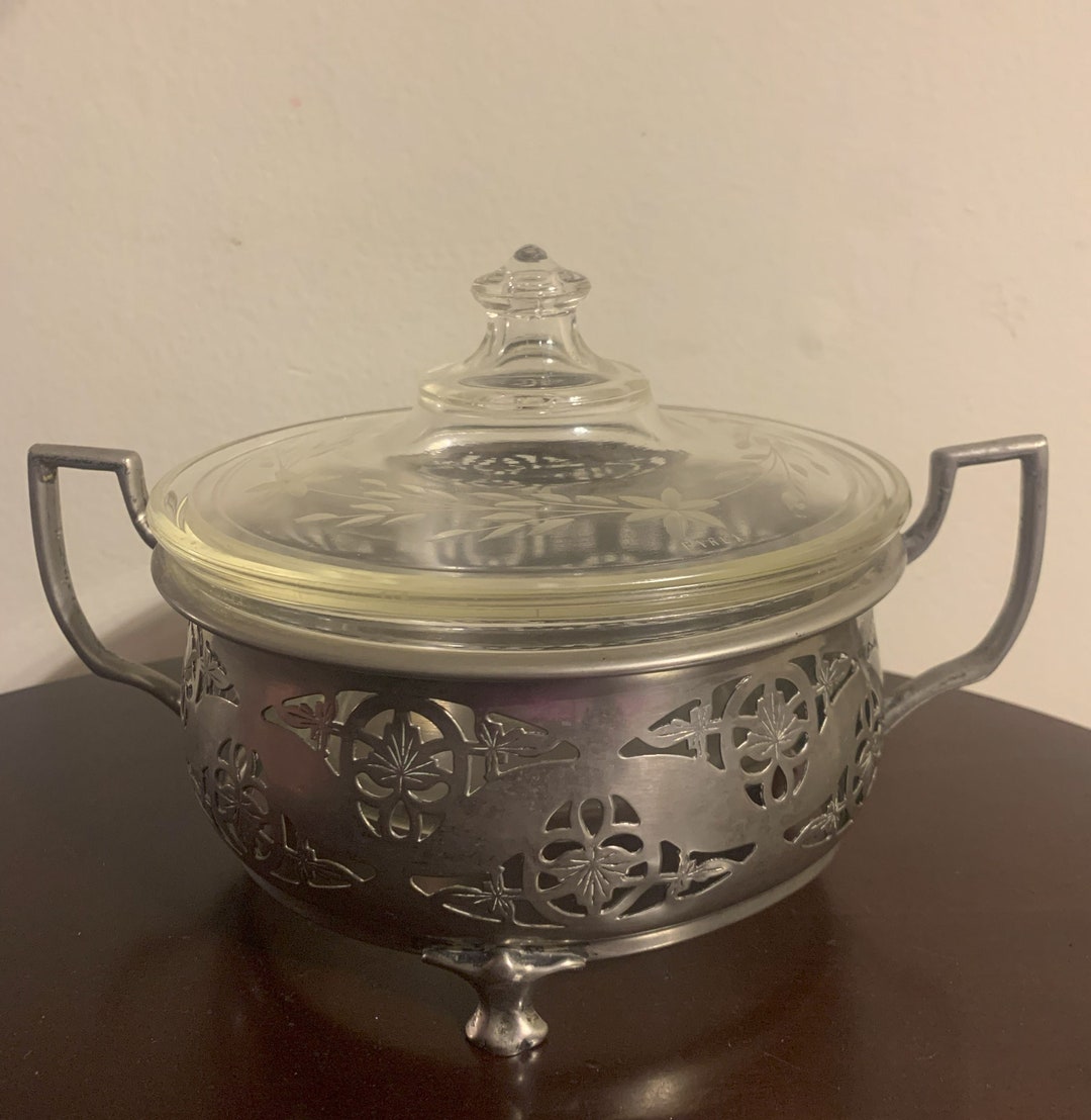 Vintage Oval Glass Covered Pyrex Casserole Dish Insert With Chrome ...