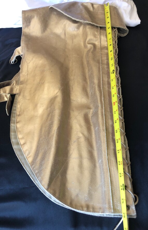 Vintage Medieval fencing costume vest and cape in gol… - Gem