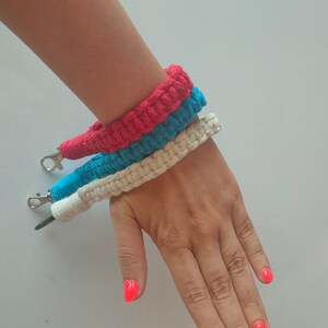 Macrame Keychain Pattern PDF Wristlet Key Chain Macrame for Beginners ...