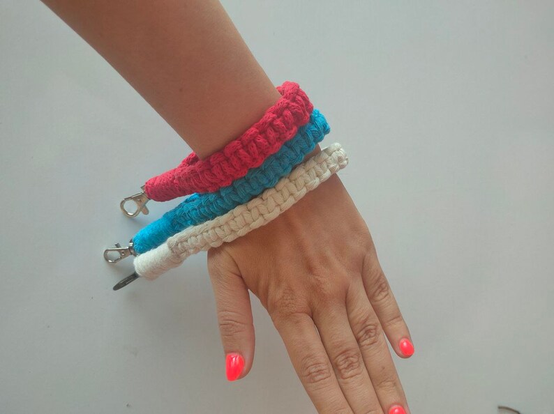 Macrame Keychain Pattern PDF Wristlet Key Chain Macrame for Beginners ...