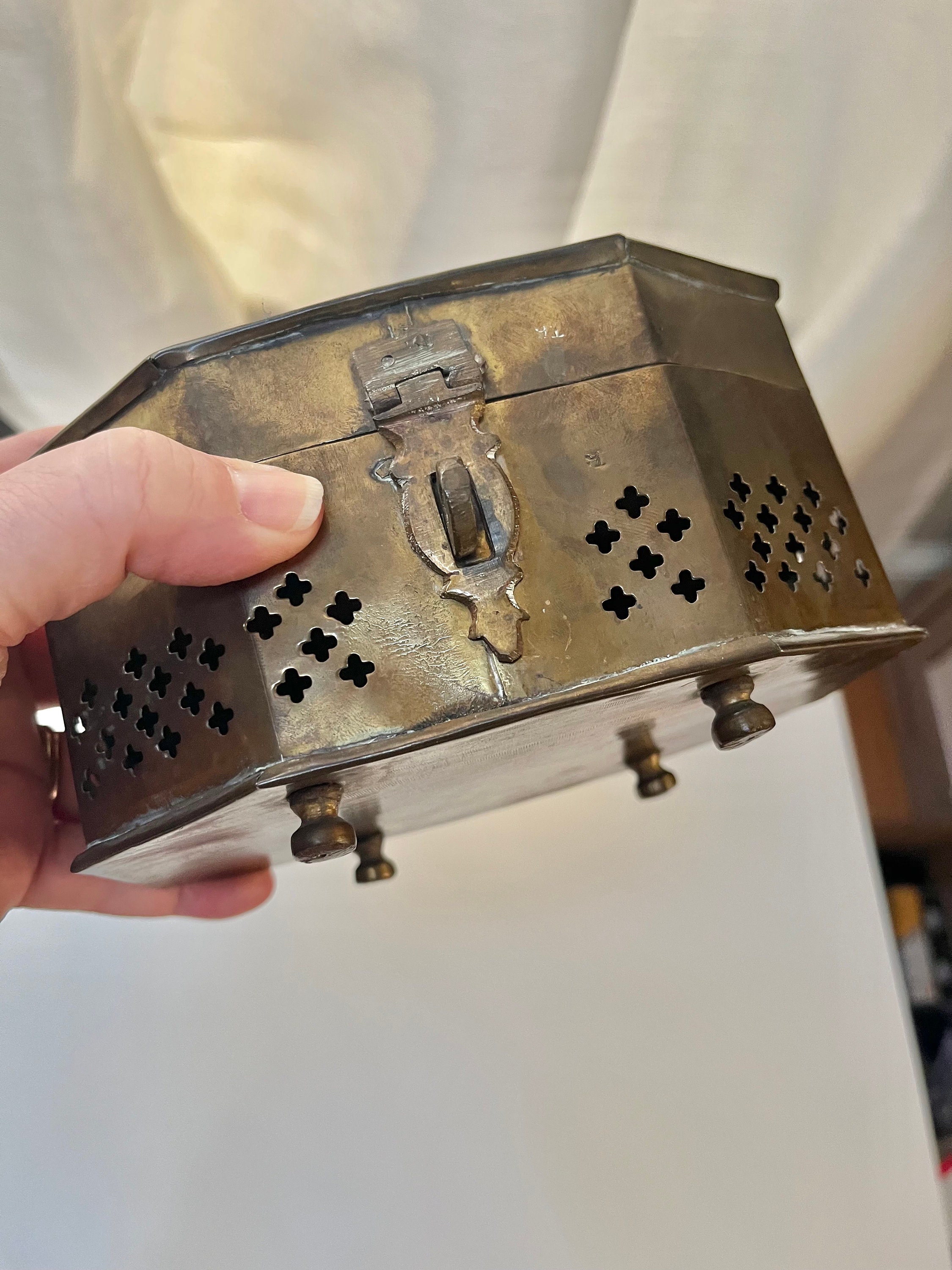 Vintage Brass Cricket Box - Etsy