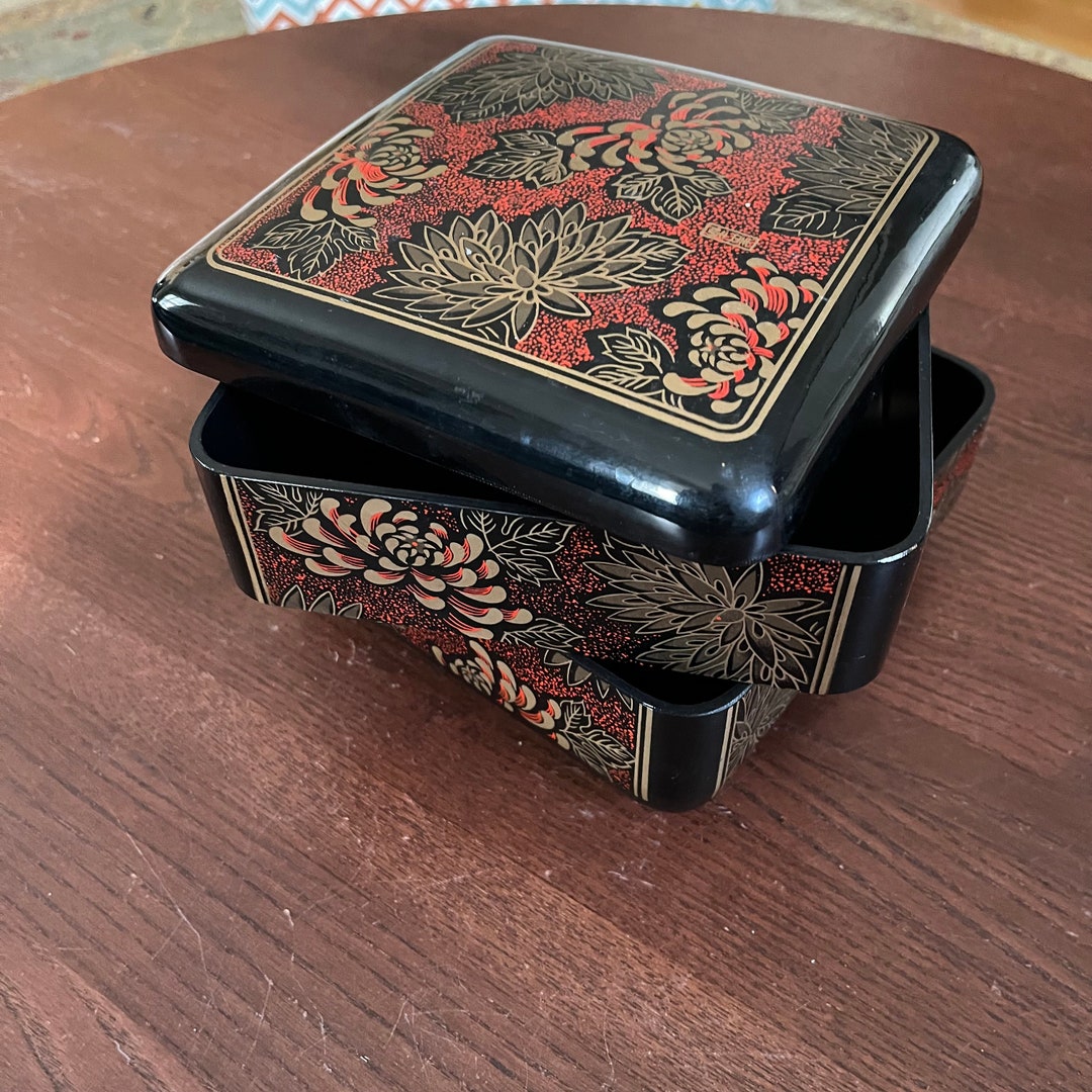 Vintage Chinese Lacquerware 2 Tier Stacking Bento or Jewelry/trinket ...