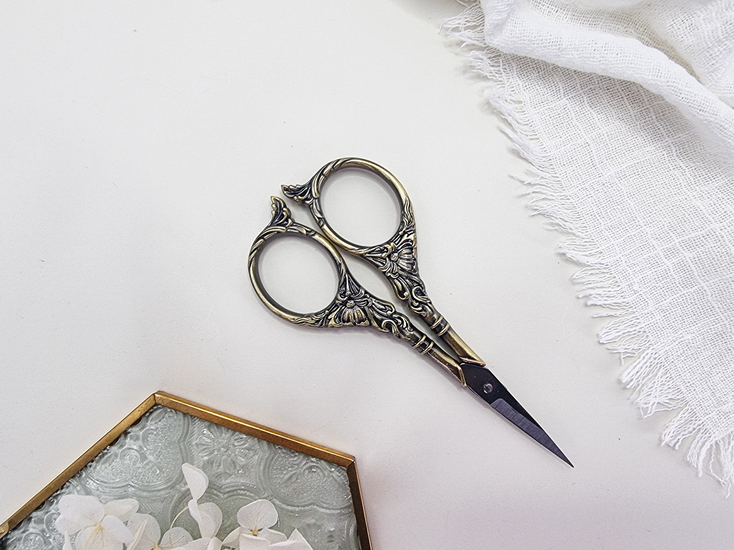 Floral Embroidery Thread Scissors for Crafting Vintage Ripple Handle ...