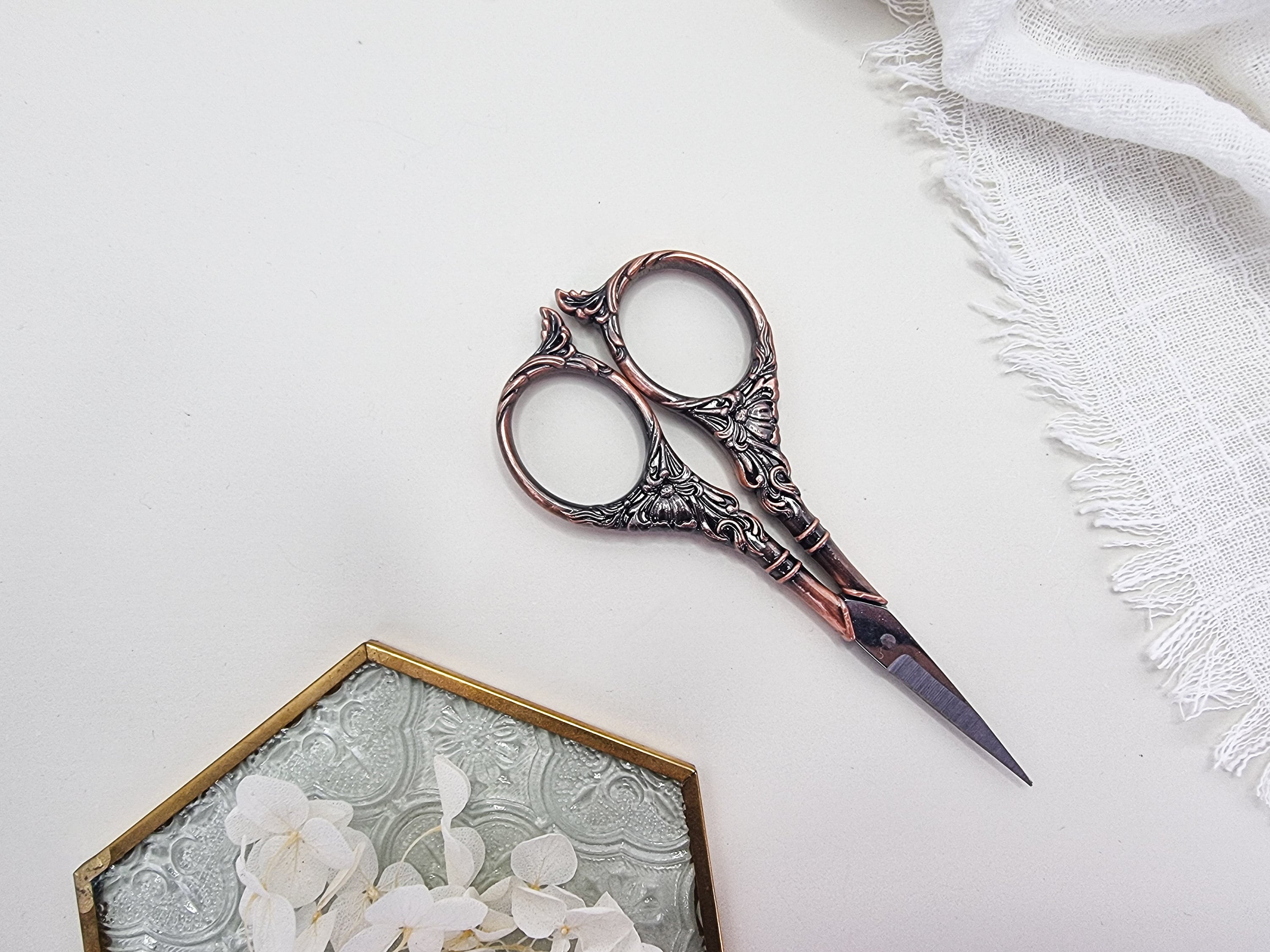 Floral Embroidery Thread Scissors for Crafting Vintage Ripple Handle ...