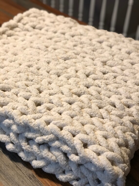 Chunky Blanket Tutorial Part How To Finish It Off By The Shabby Tree ...