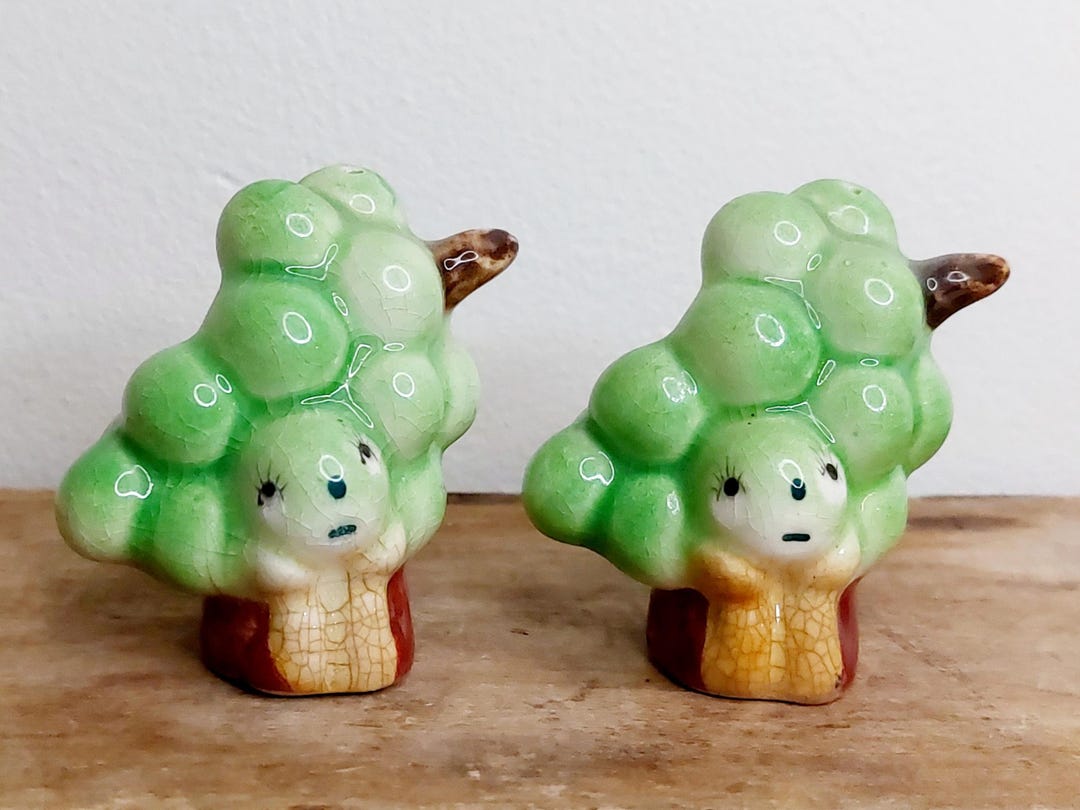 Vintage 1950's Anthropomorphic Ceramic Grape Cluster Salt & Pepper ...