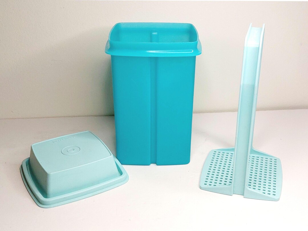 Tupperware Pick A Deli LARGE 8 1/2 Cup Square Pickle Container Aqua ...