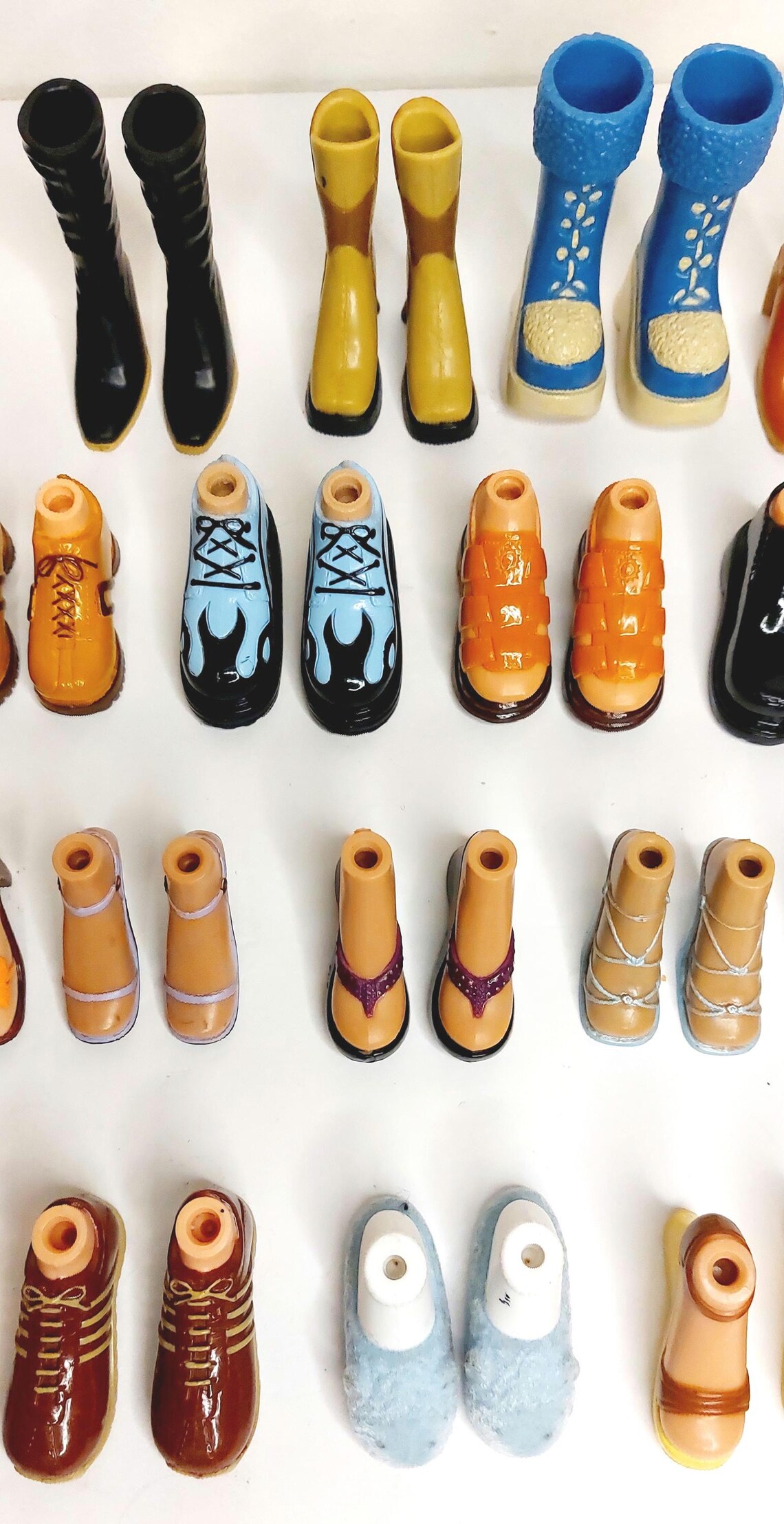 Vintage Bratz Dolls Shoes 20 Pairs Boots Heels Boyz and Girlz - Etsy