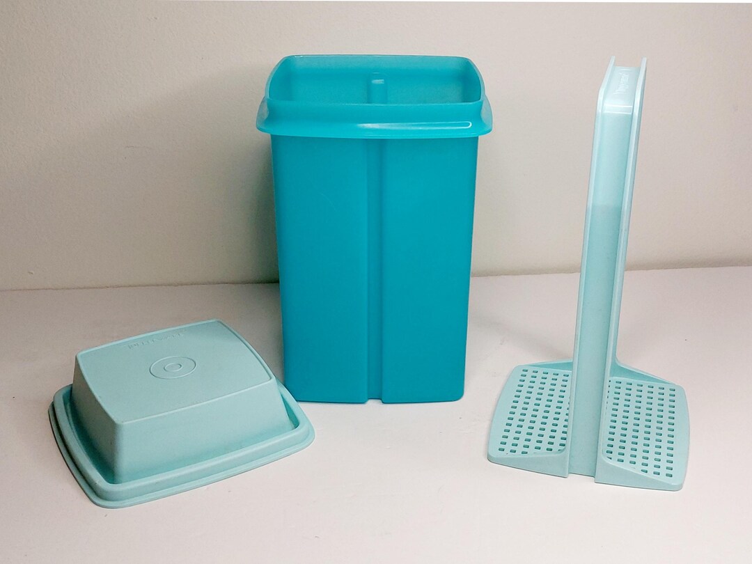 Tupperware Pick A Deli LARGE 8 1/2 Cup Square Pickle Container Aqua ...
