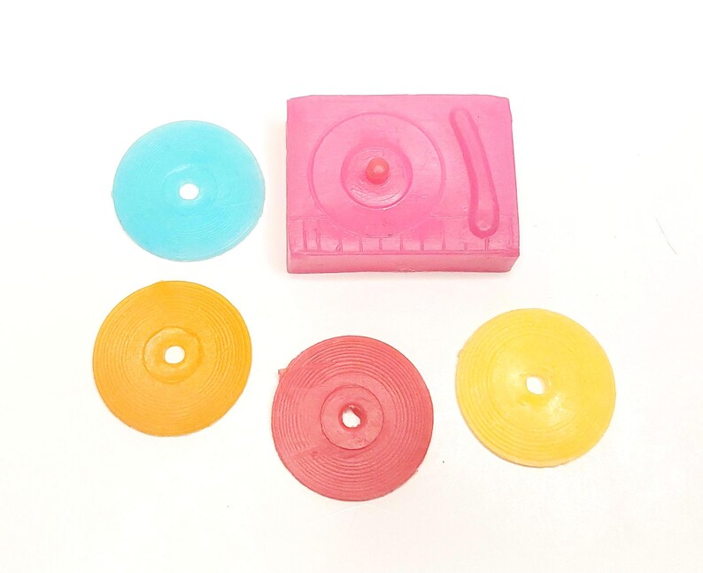 Vintage 1980s 1990s Barbie Record Player Pink Plastic With 4 Records - Etsy