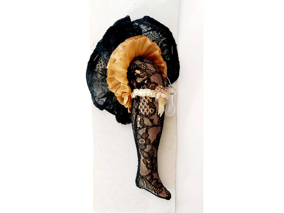 RARE Vintage 1930s French Victorian Boudoir Burlesque Leg Pin Cushion ...