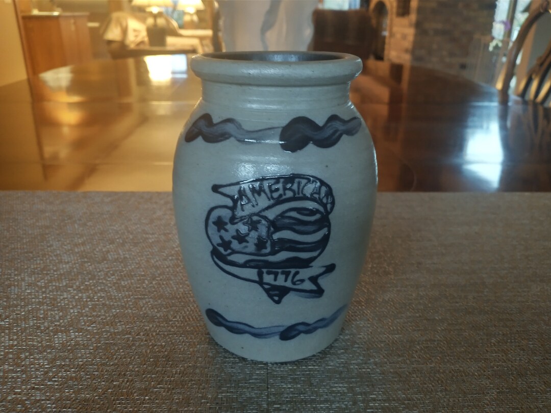 Vintage Rowe Pottery Works Stoneware Vase Independence Day Heart Design ...