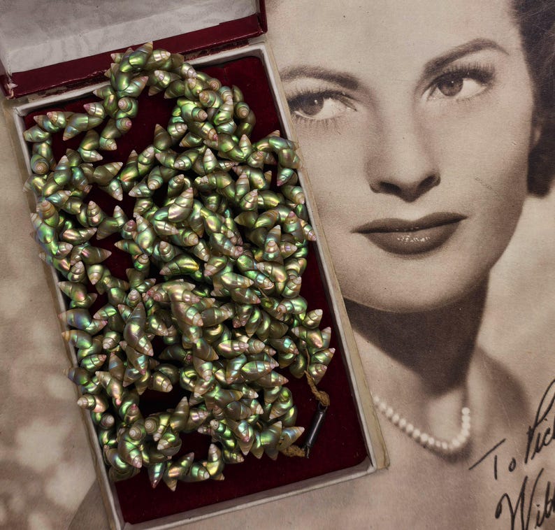 Antique Vintage 1920s Art Deco Necklace Green Tasmanian Aboriginal ...