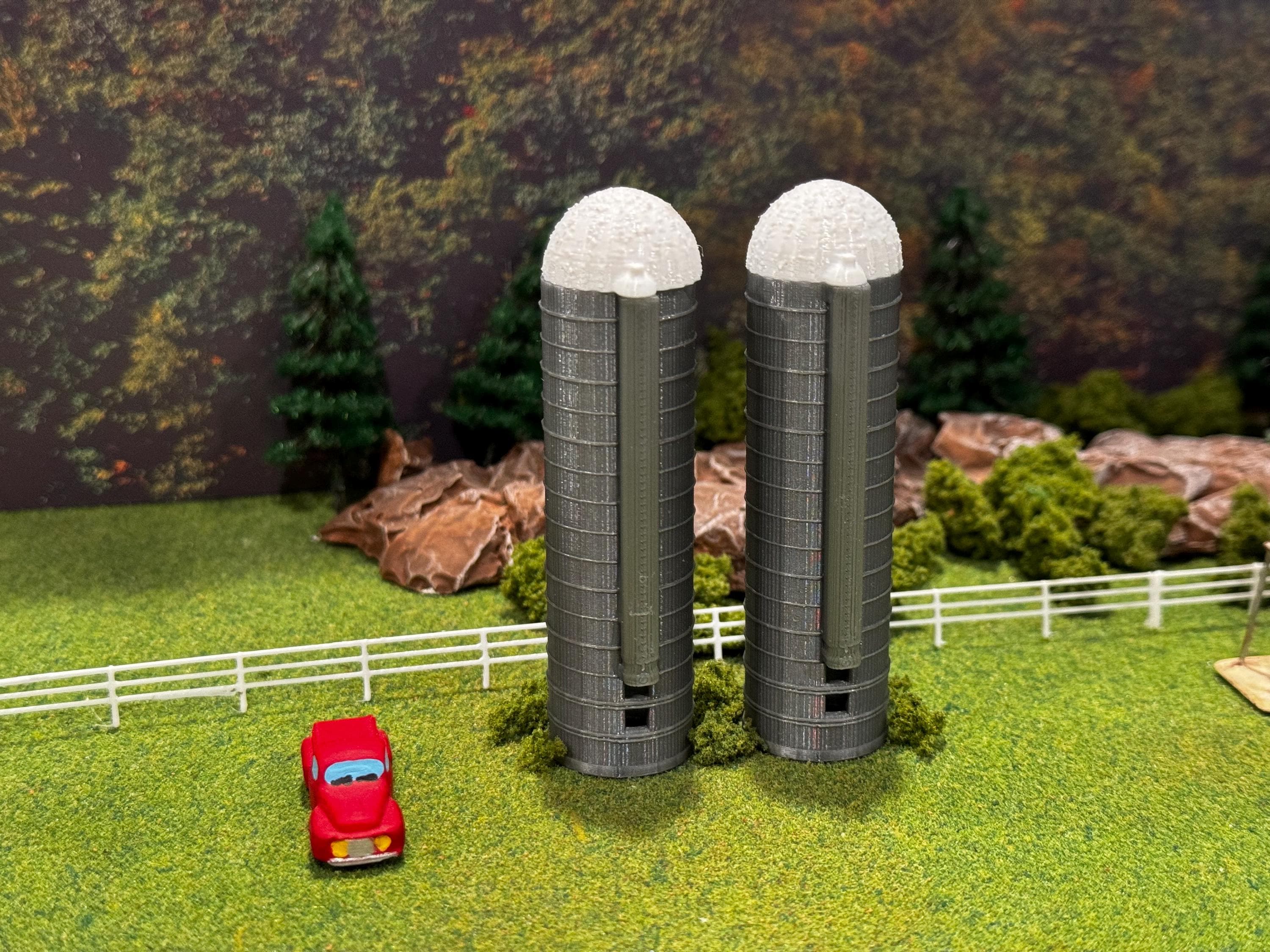 Ho Scale Silos Barn