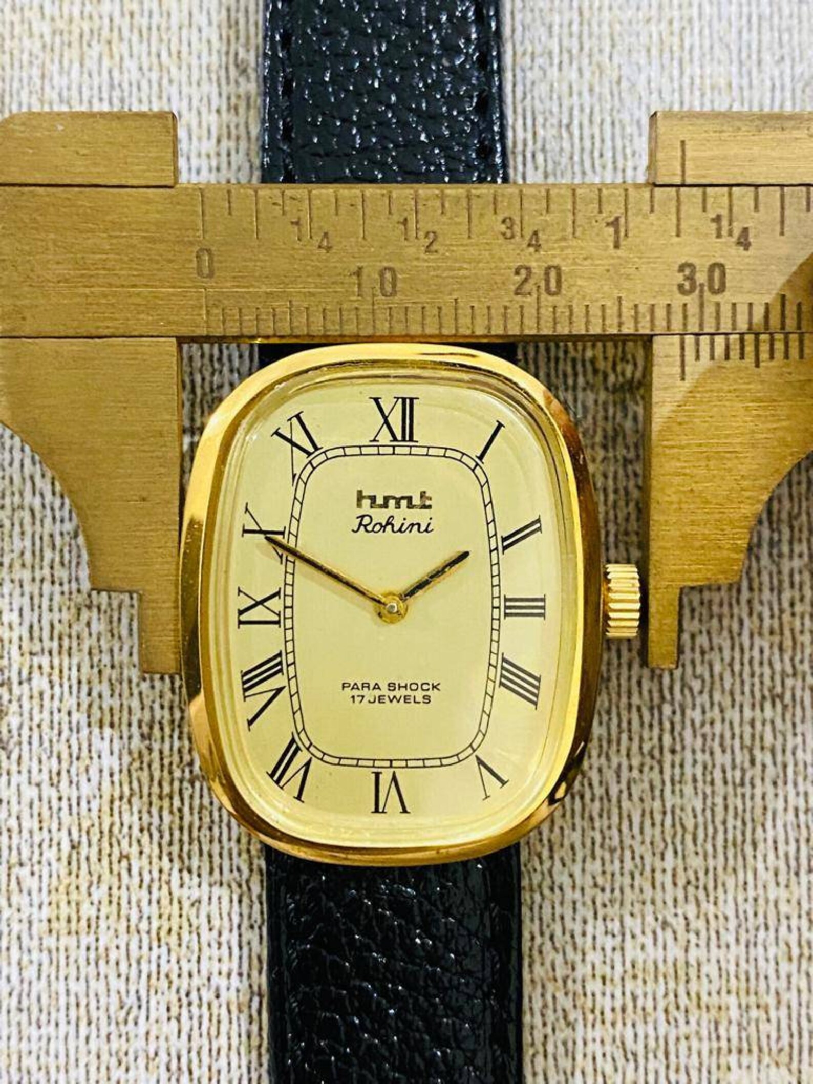 Beautiful Hmt Rohini Tank Golden Dial Two Hand 17jewels Mechanical Hand ...