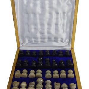 8 Artisan Natural Wooden Chess Board With Hand-carved Pieces and ...