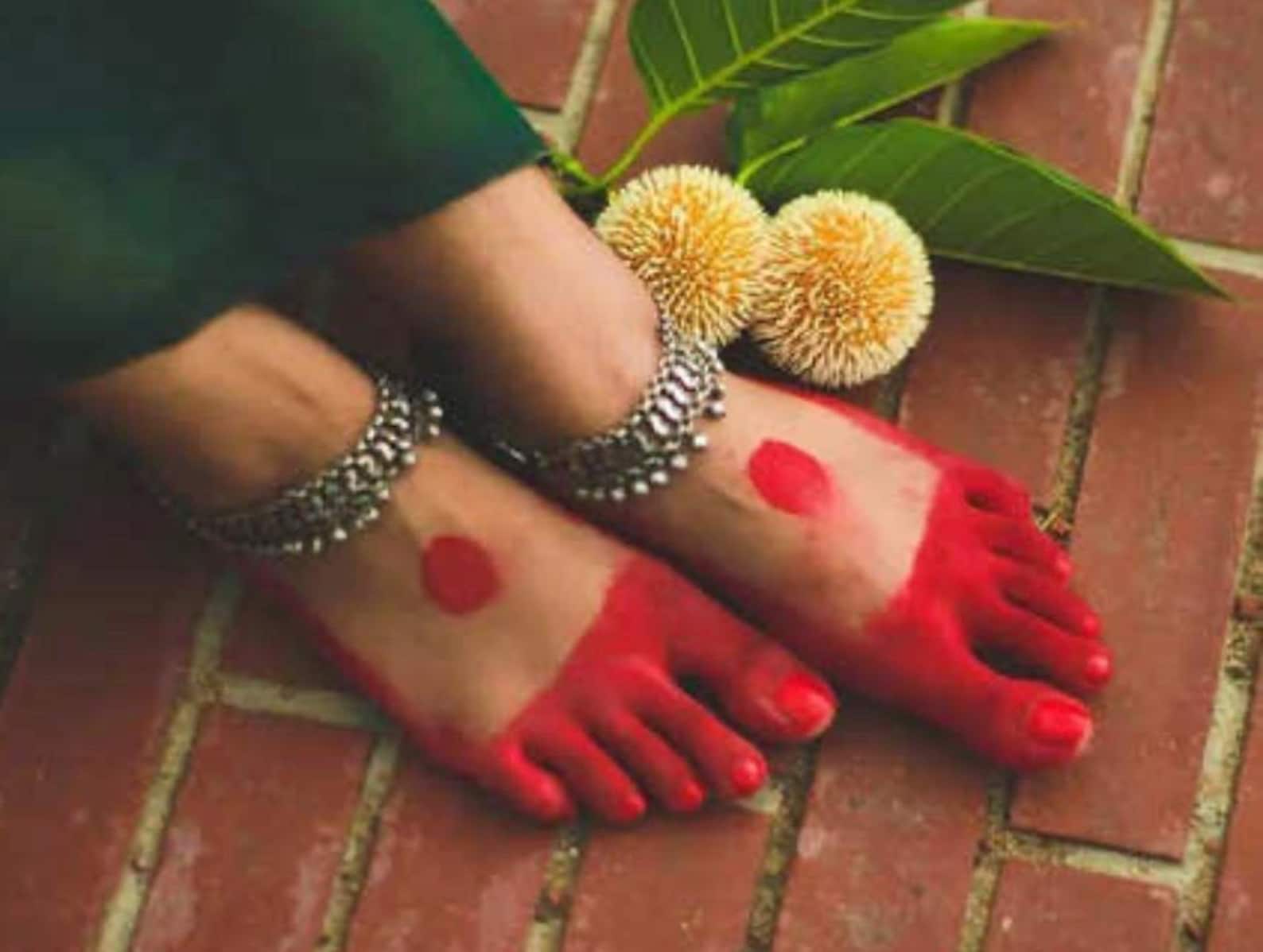 Red Colour Mahavar alta Collection of 8 Type of Bindi approx 200 250 ...