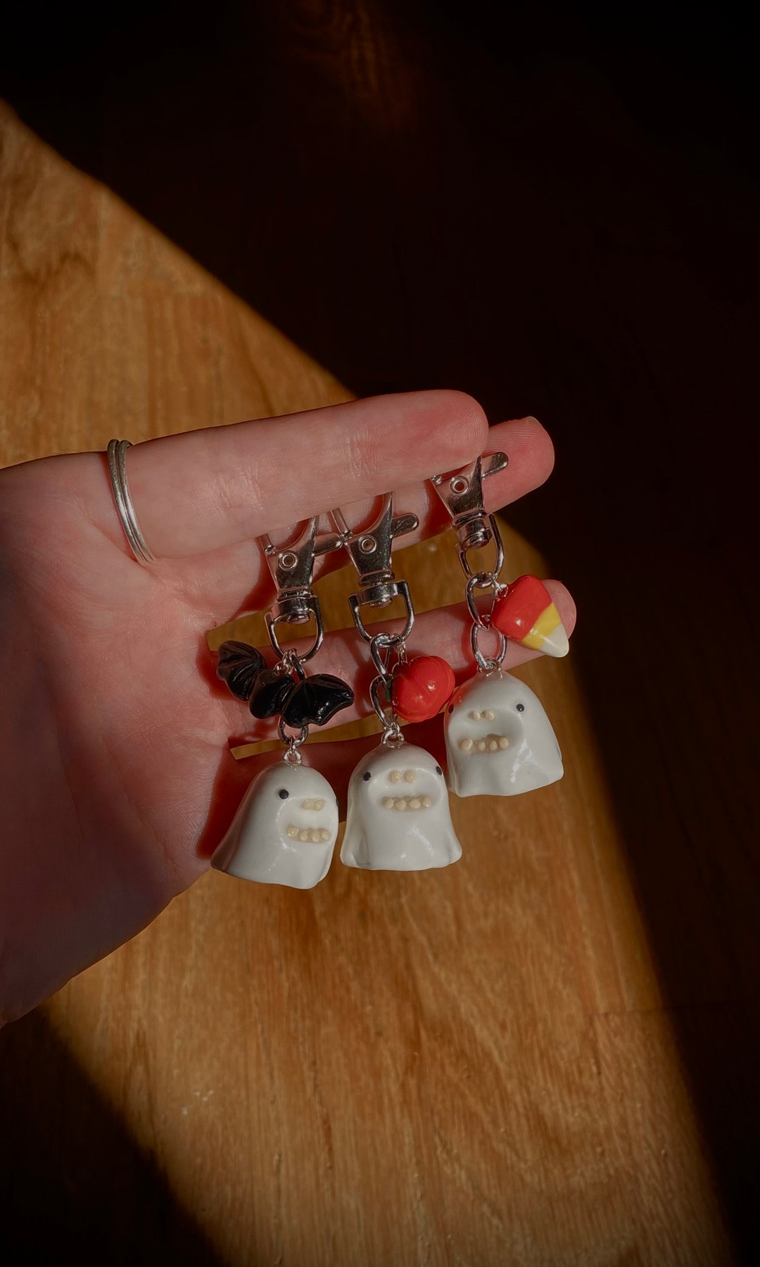 Screamy Ghost Keychain! || Handmade Polymer Clay Figurine - Etsy