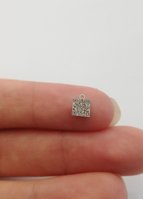 QR Code Logo Charm Link Tag for Your Brand Two Side Engrave Charm With ...