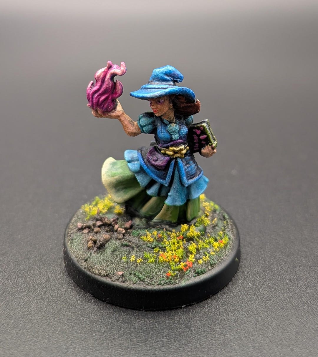 Female Halfling Warlock Miniature - Hand Painted - Etsy