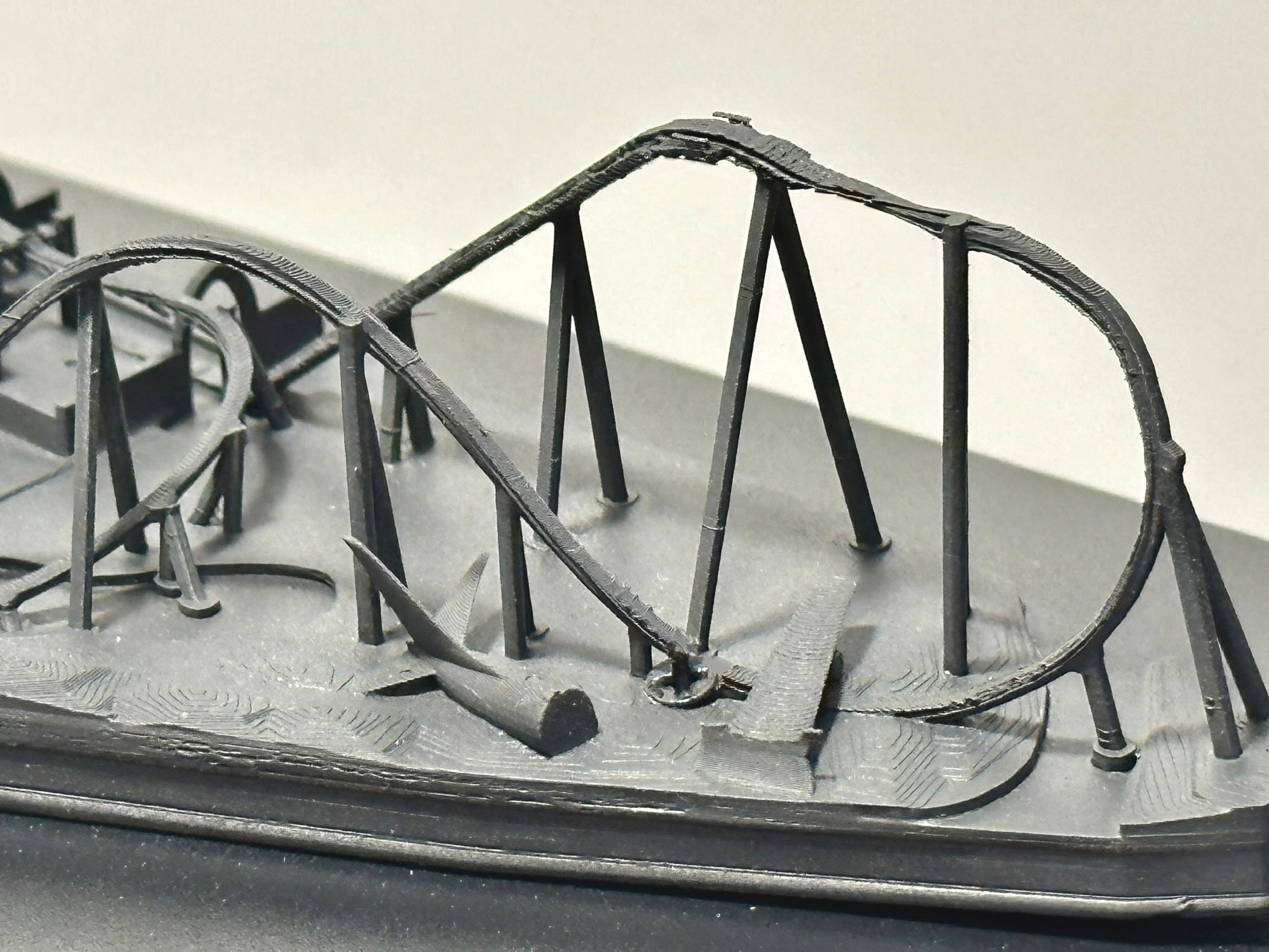 THE SWARM Mini Roller Coaster Model Diorama With Display Case Thorpe ...