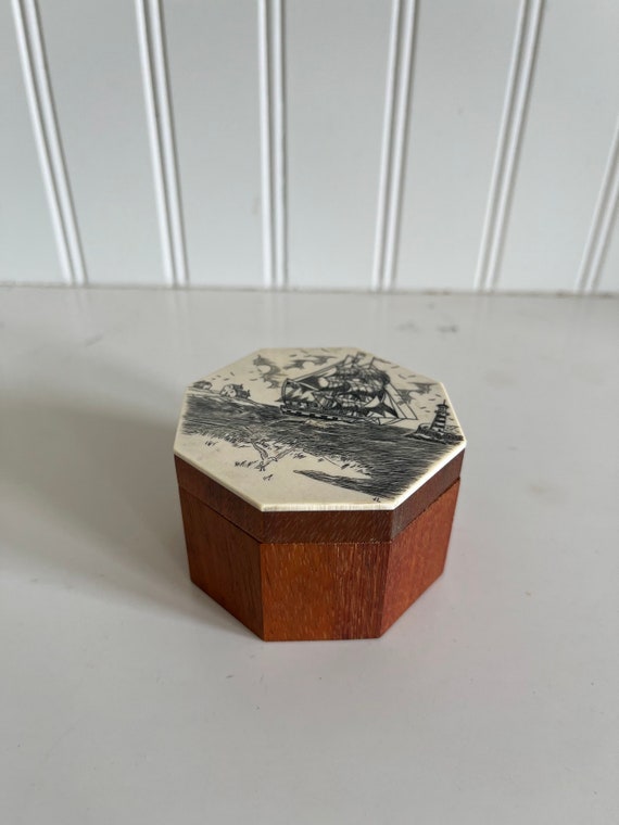 vintage octagonal wooden box - Gem