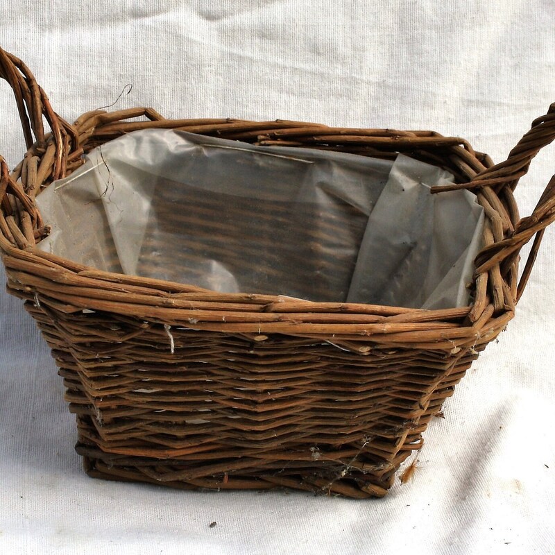 Small Wicker Basket - Etsy