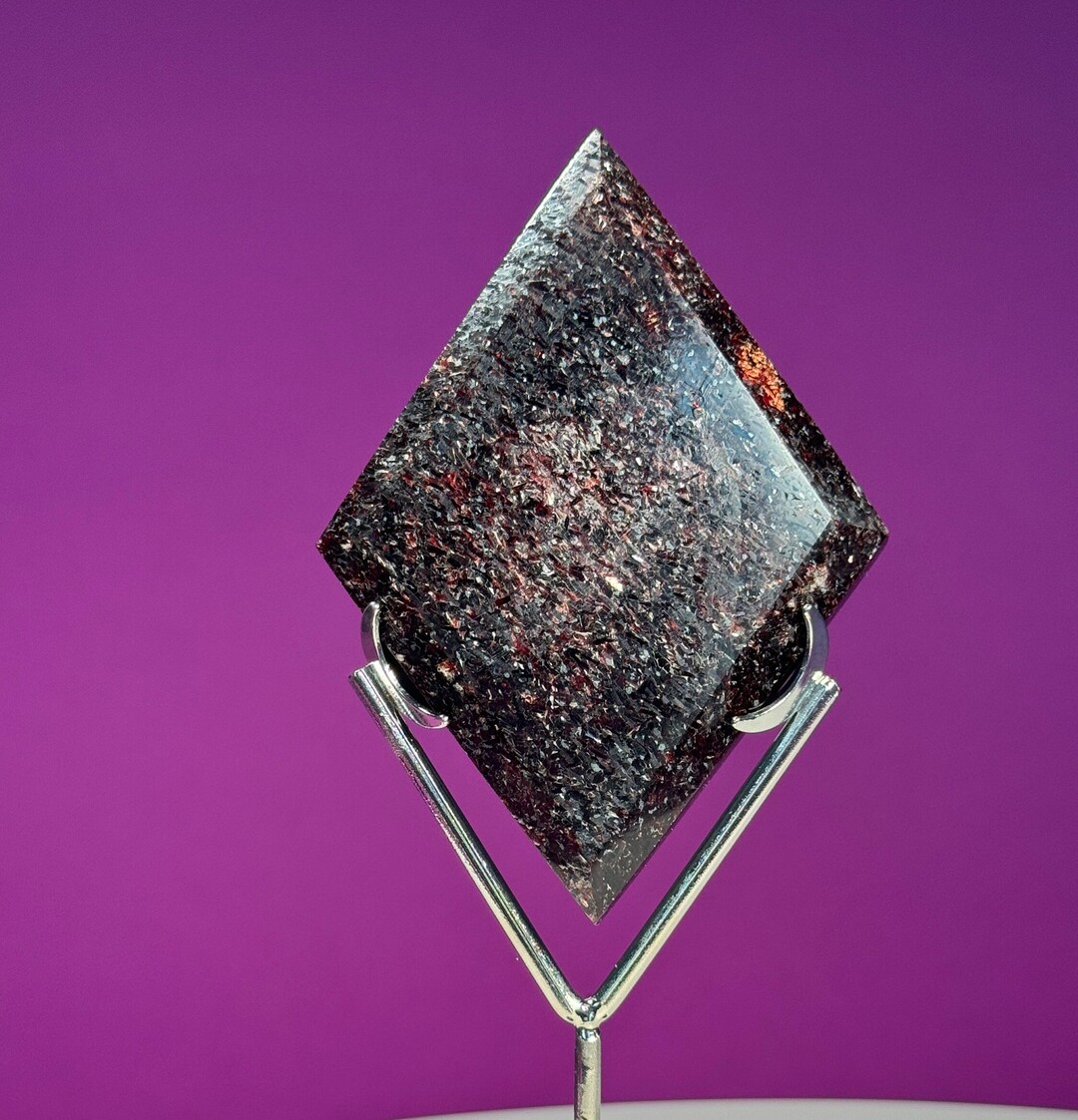 Red Mica Rhombus and Zodiac Metal Stand - Etsy