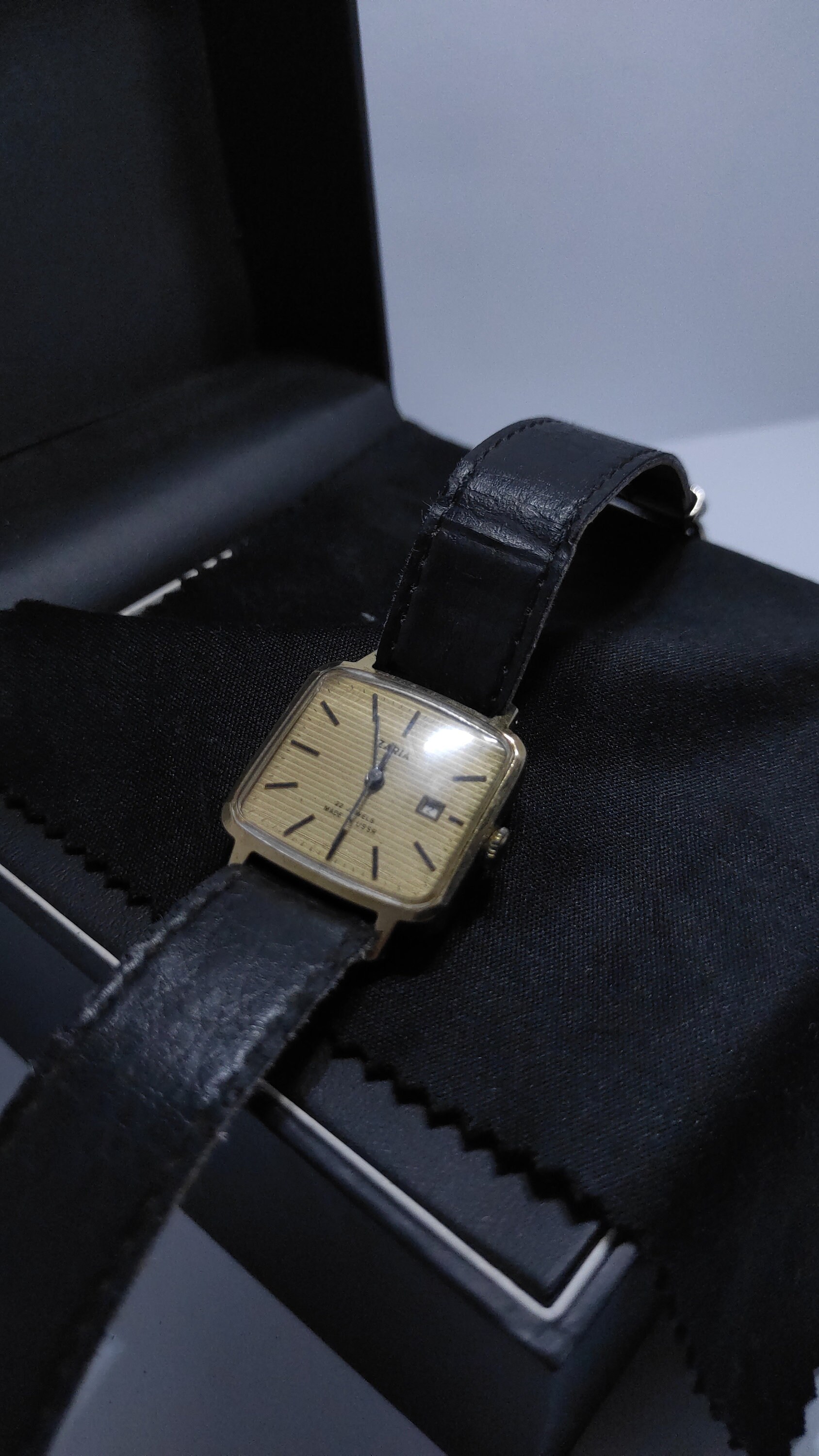 Vintage Wrist Watch Zaria, Rare Wrist Watch, USSR Watch, Soviet Era ...