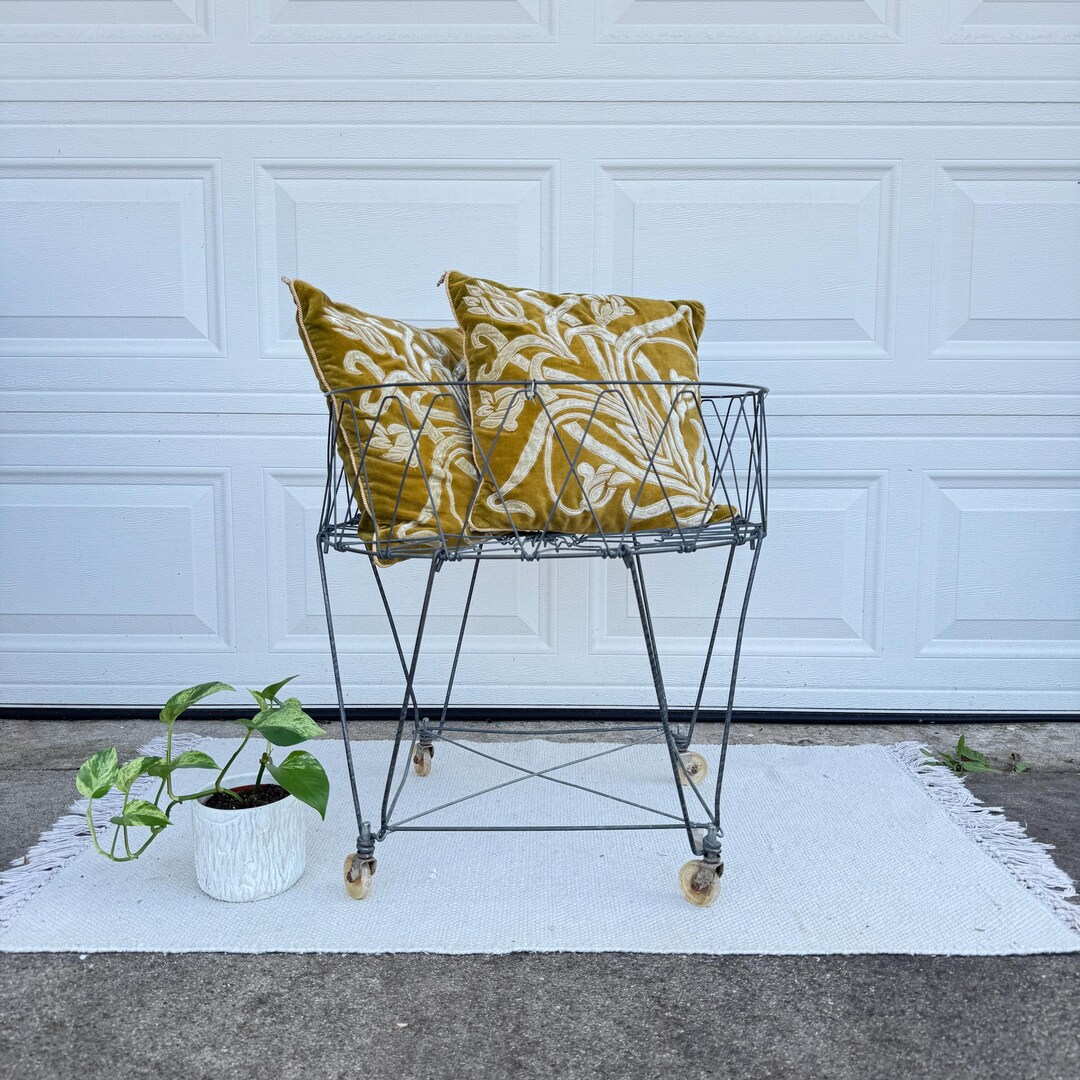 Vintage Allied Co. Metal Collapsable Laundry Basket on Wheels With ...