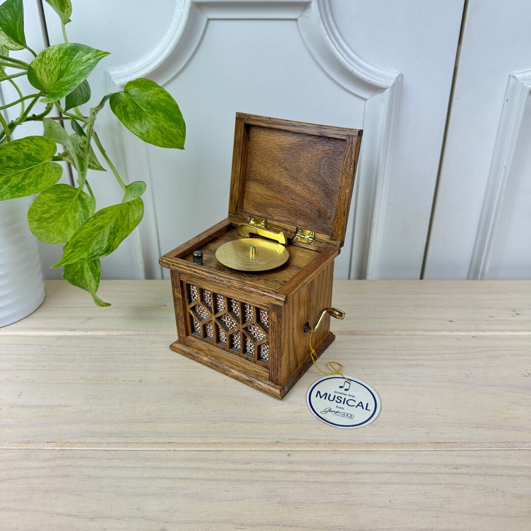 Vintage Wooden, Record Player Music Box by George Good Corp ...