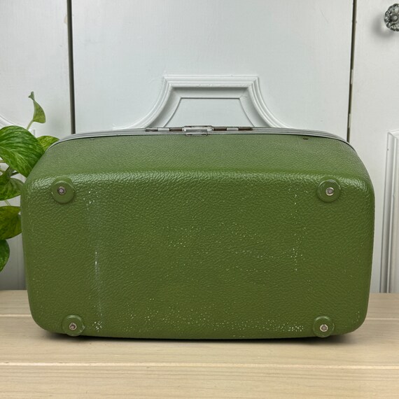 Vintage Green Royal Traveller Train Case by Shwayder … - Gem