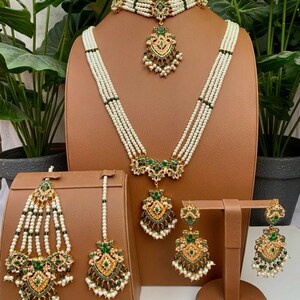 Nauratan Bridal Pearl Necklace Set | Traditional Pakistani Wedding ...