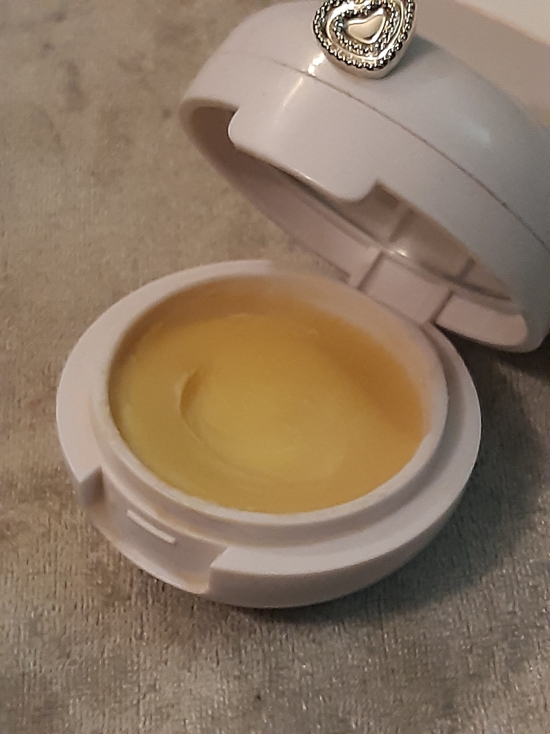 White Lip Balm Pot With Mirror and Lip Wand. Weight 33g. or Buy Lip ...