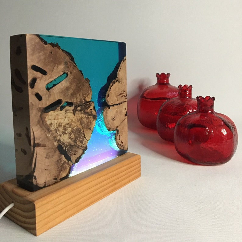 River Epoxy Resin Lamp, Resin Night Light, Decorative Epoxy Lamp ...