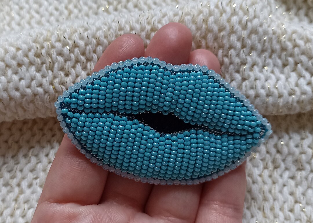 Lips Brooch, Lips Pin, Present Brooch, Beaded Brooch, Brooch of Beads ...