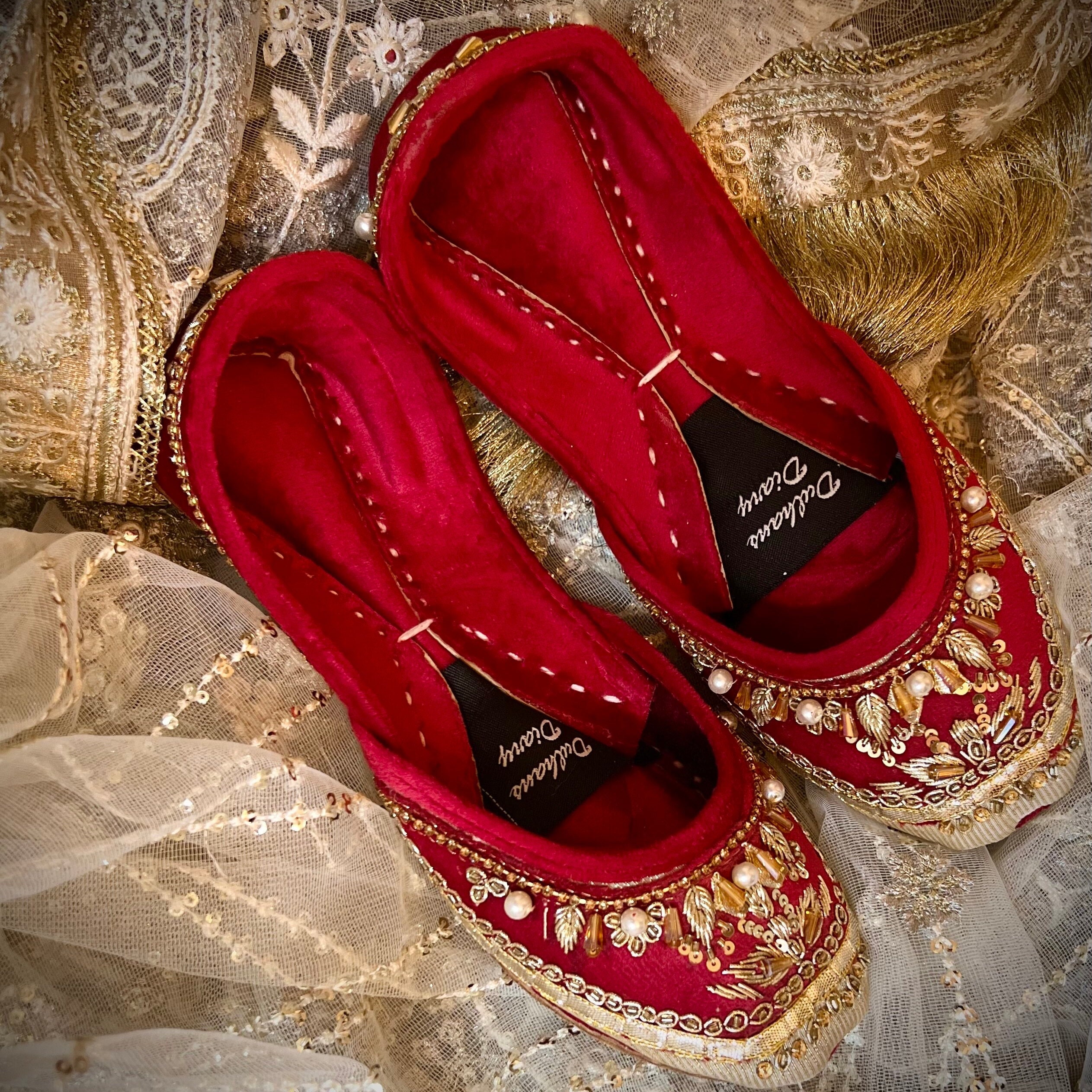 Royal Red Bridal Khussa Luxury Bridal Khussa/juttis/ladies - Etsy
