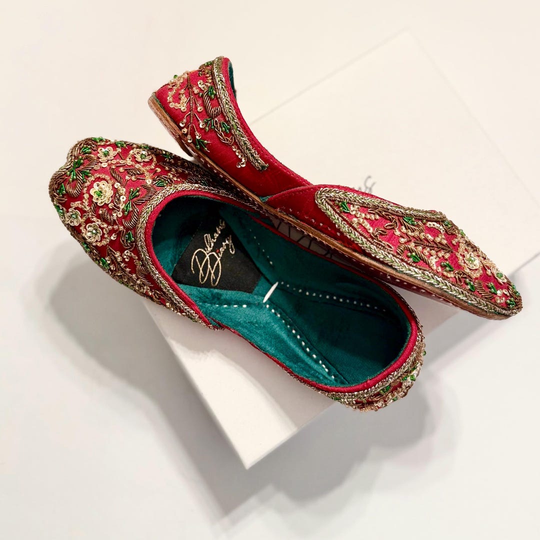 Deep Red Bridal Khussa Jutti | Ladies Handmade Pakistani Khussa Sandal ...